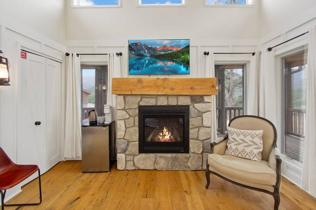 Cabin ∙ 1 Bedroom ∙ 2 Guests - Allenspark, CO