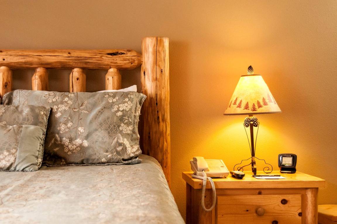 Lodge ∙ 1 Bedroom ∙ 3 Guests - Bonners Ferry, ID