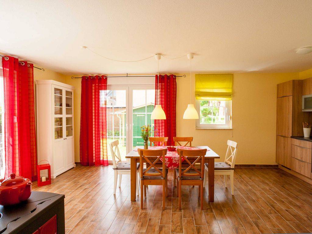 100 M² Ferienhaus ∙ 3 Schlafzimmer ∙ 6 Gäste - Malchow