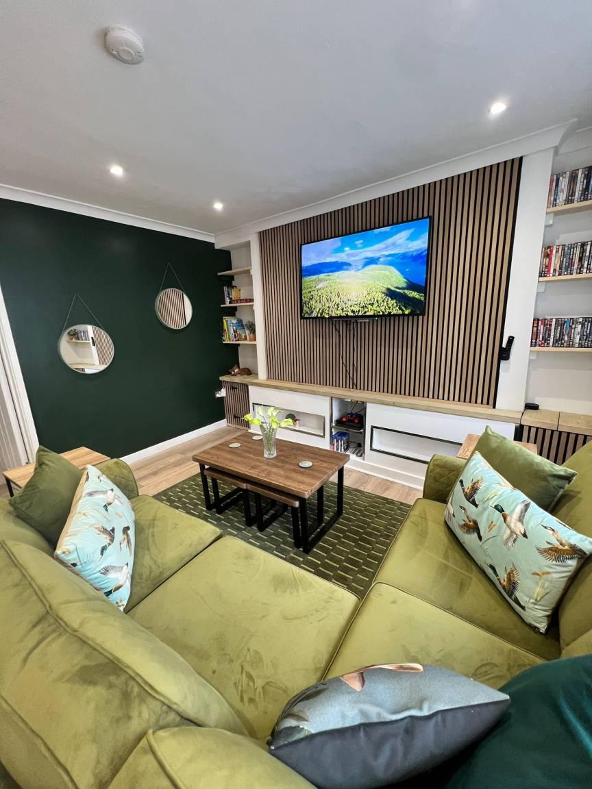 60 M² House ∙ 3 Bedrooms ∙ 8 Guests - South Wales