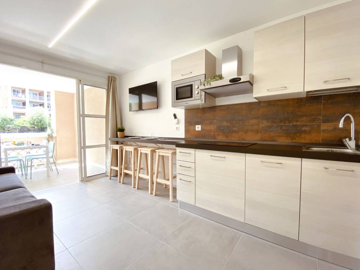 24 M² Apartment ∙ 1 Bedroom ∙ 4 Guests - Saint-Raphaël