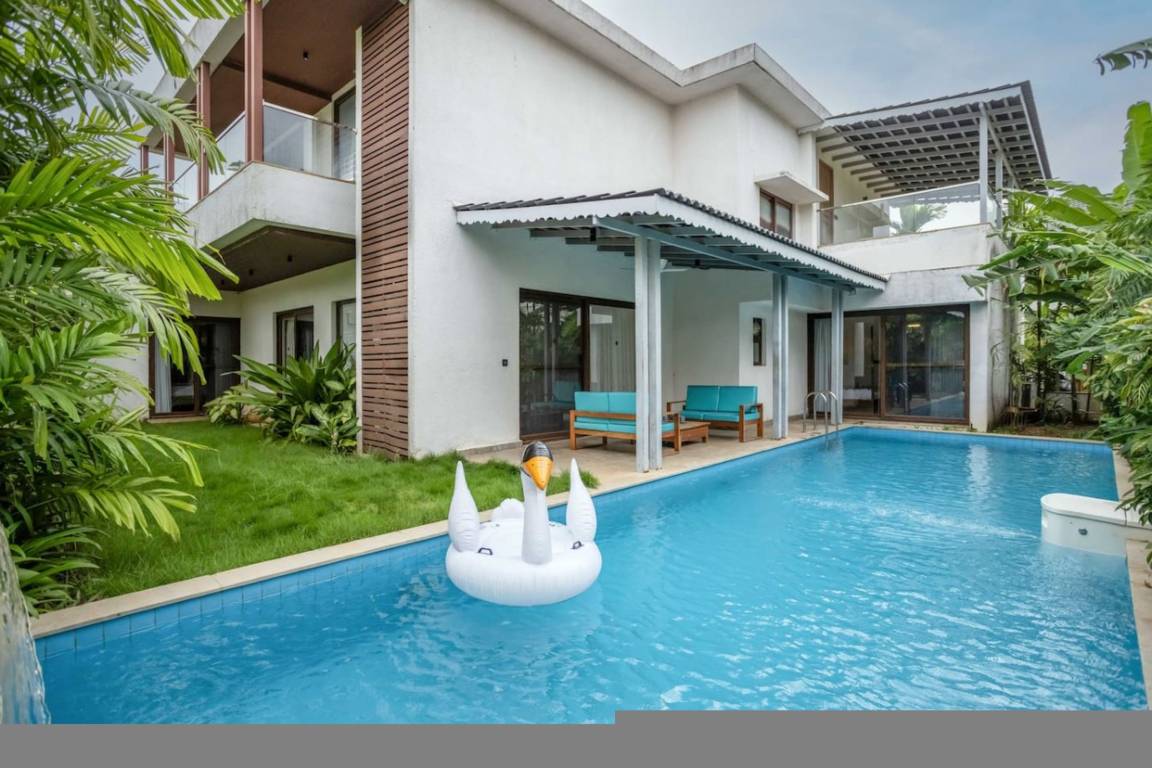 Apartment ∙ 5 Bedrooms ∙ 12 Guests - Goa