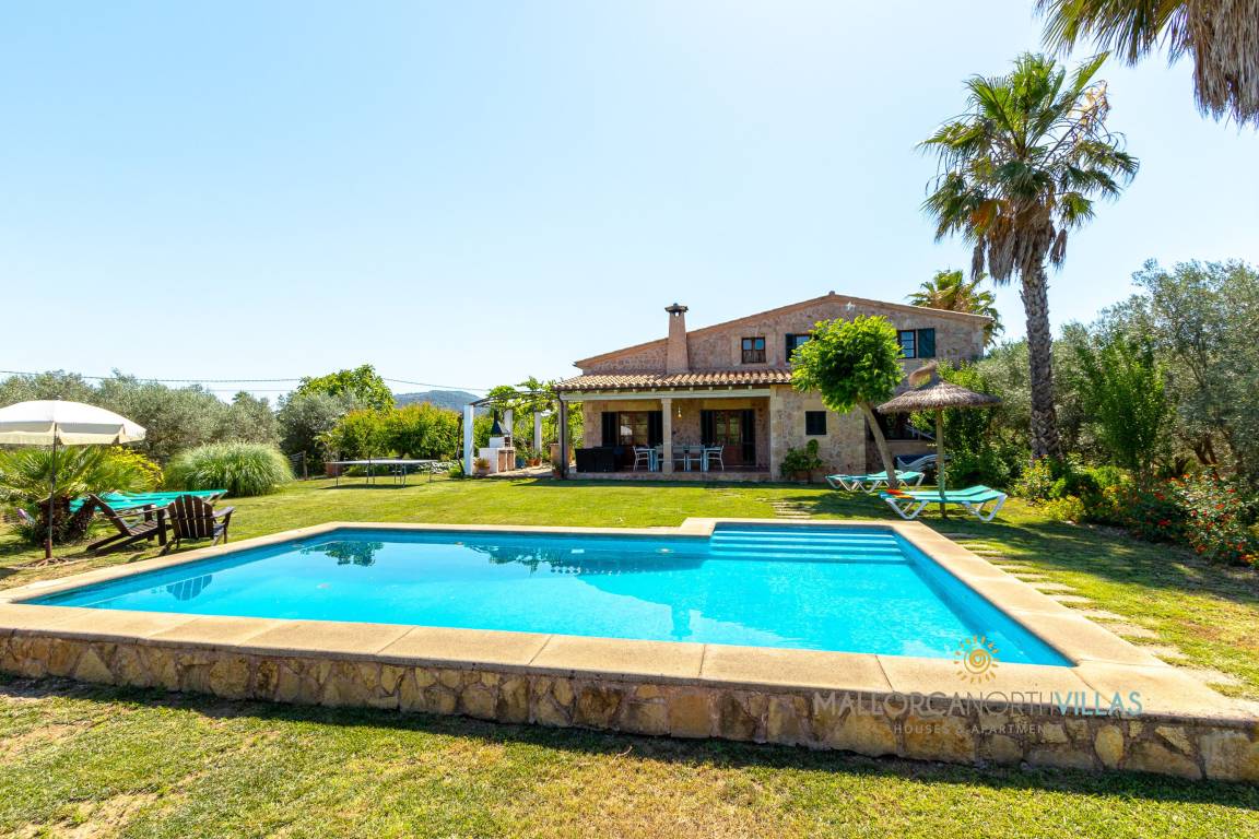 200 M² Villa ∙ 4 Bedrooms ∙ 8 Guests - Alcúdia