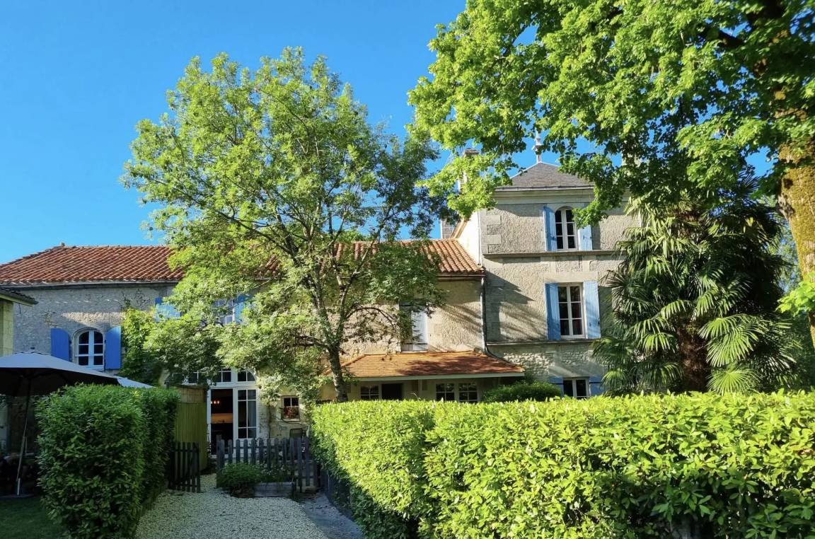 120 M² Maison De Vacances ∙ 3 Chambres ∙ 6 Personnes - Juignac