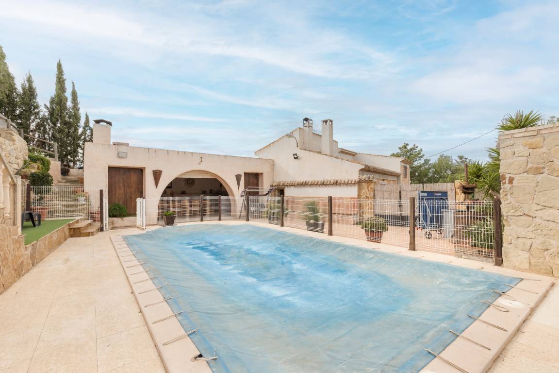 200 M² House ∙ 5 Bedrooms ∙ 20 Guests - Fortuna