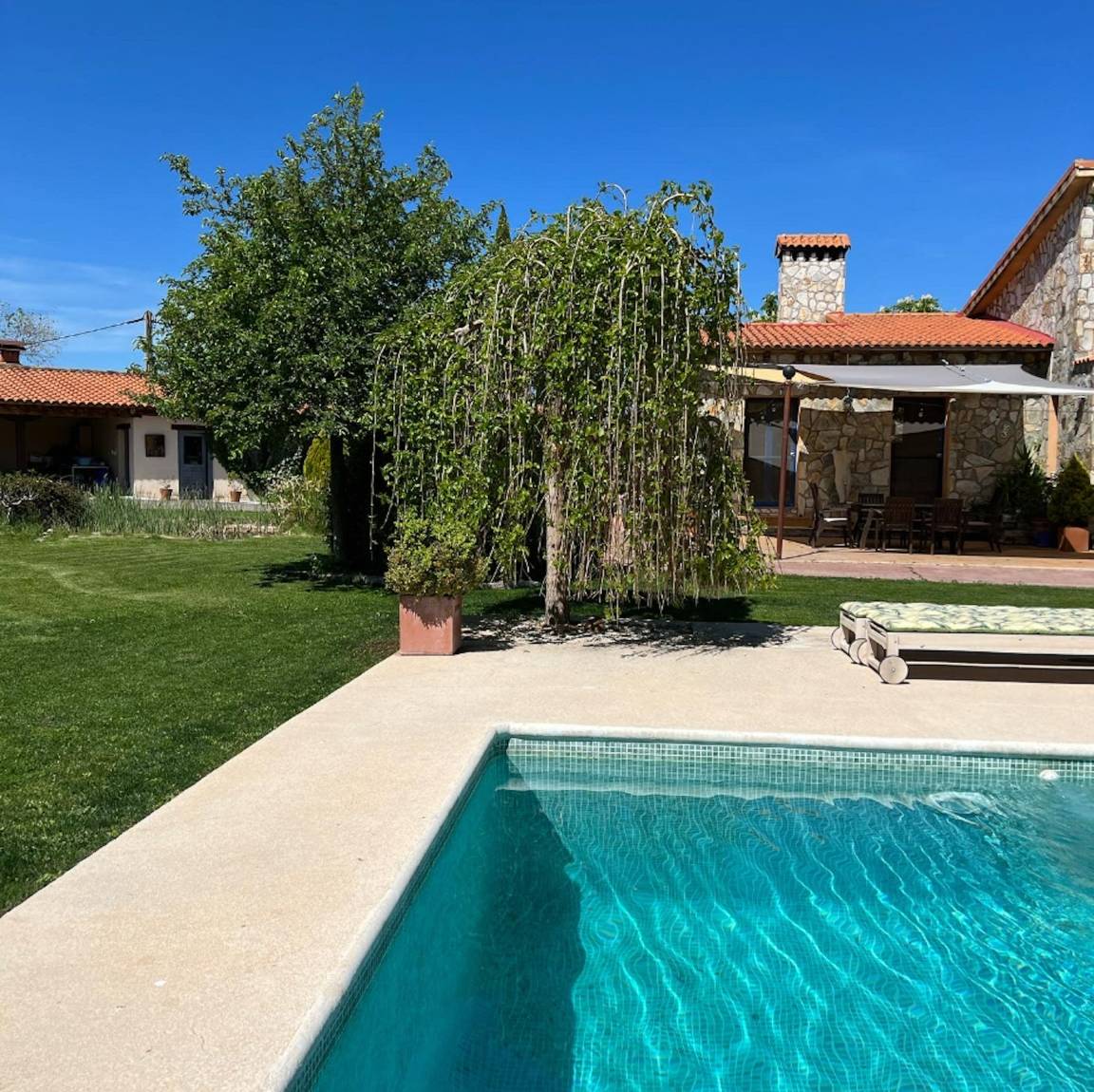 240 M² Villa ∙ 4 Habitaciones ∙ 8 Huéspedes - Patones