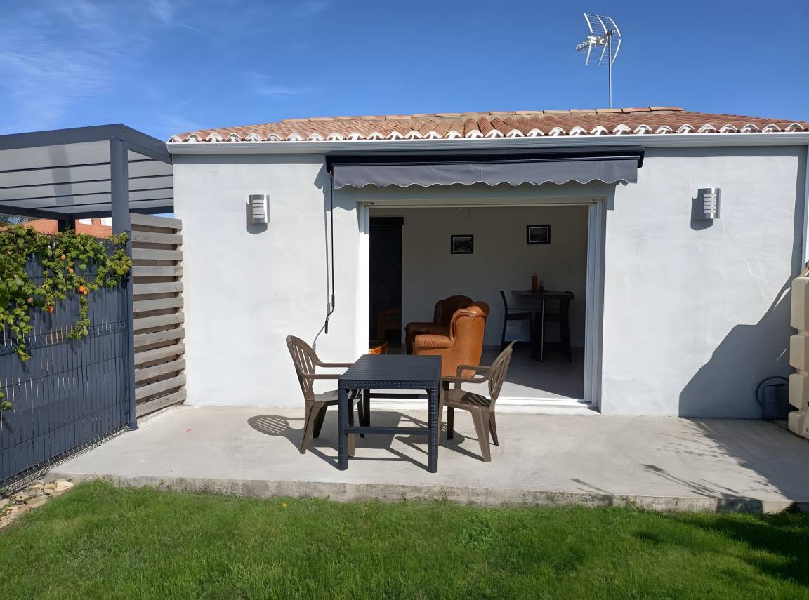 35 M² Huis ∙ 1 Slaapkamer ∙ 2 Gasten - Sallertaine