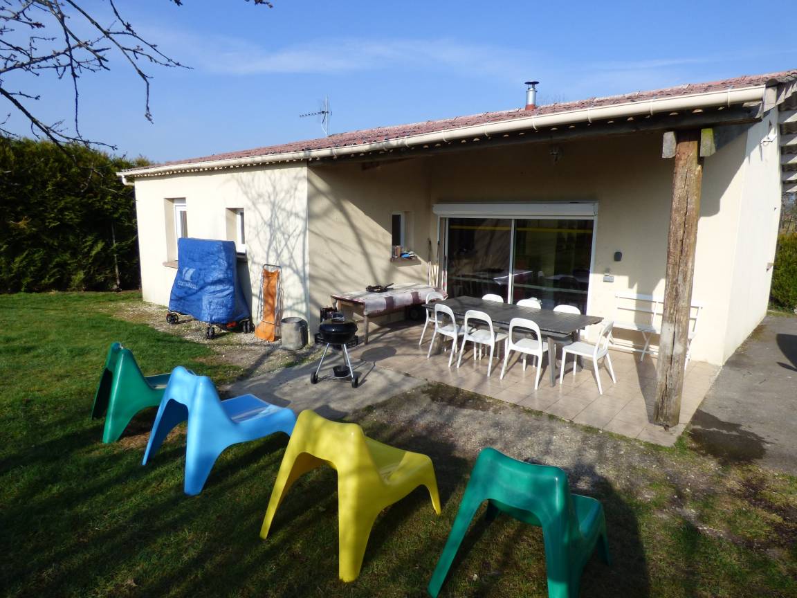 110 M² Talo ∙ 4 Makuuhuonetta ∙ 15 Vierasta - Ardennes