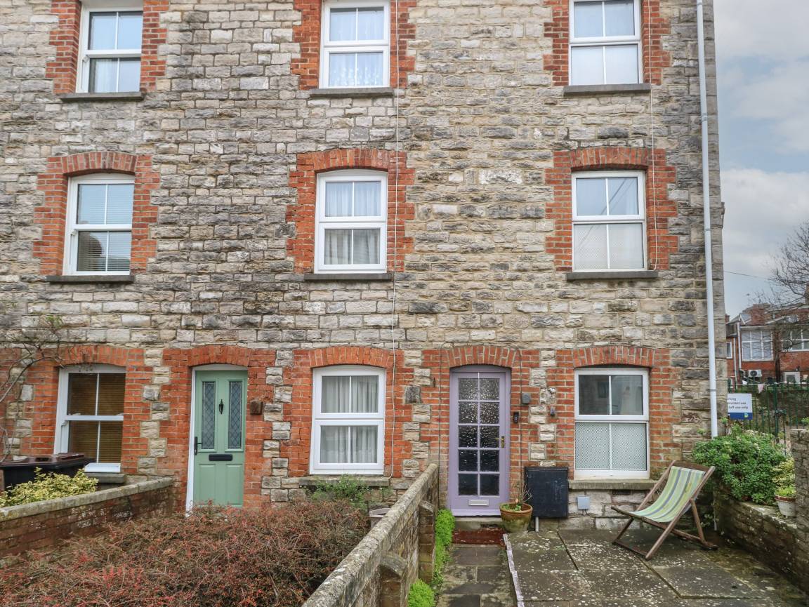 Cottage ∙ 3 Bedrooms ∙ 6 Guests - Swanage Beach