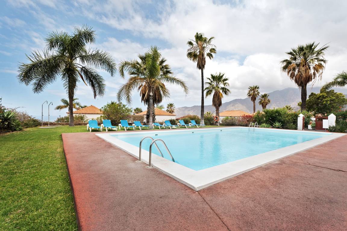65 M² House ∙ 2 Bedrooms ∙ 4 Guests - La Palma