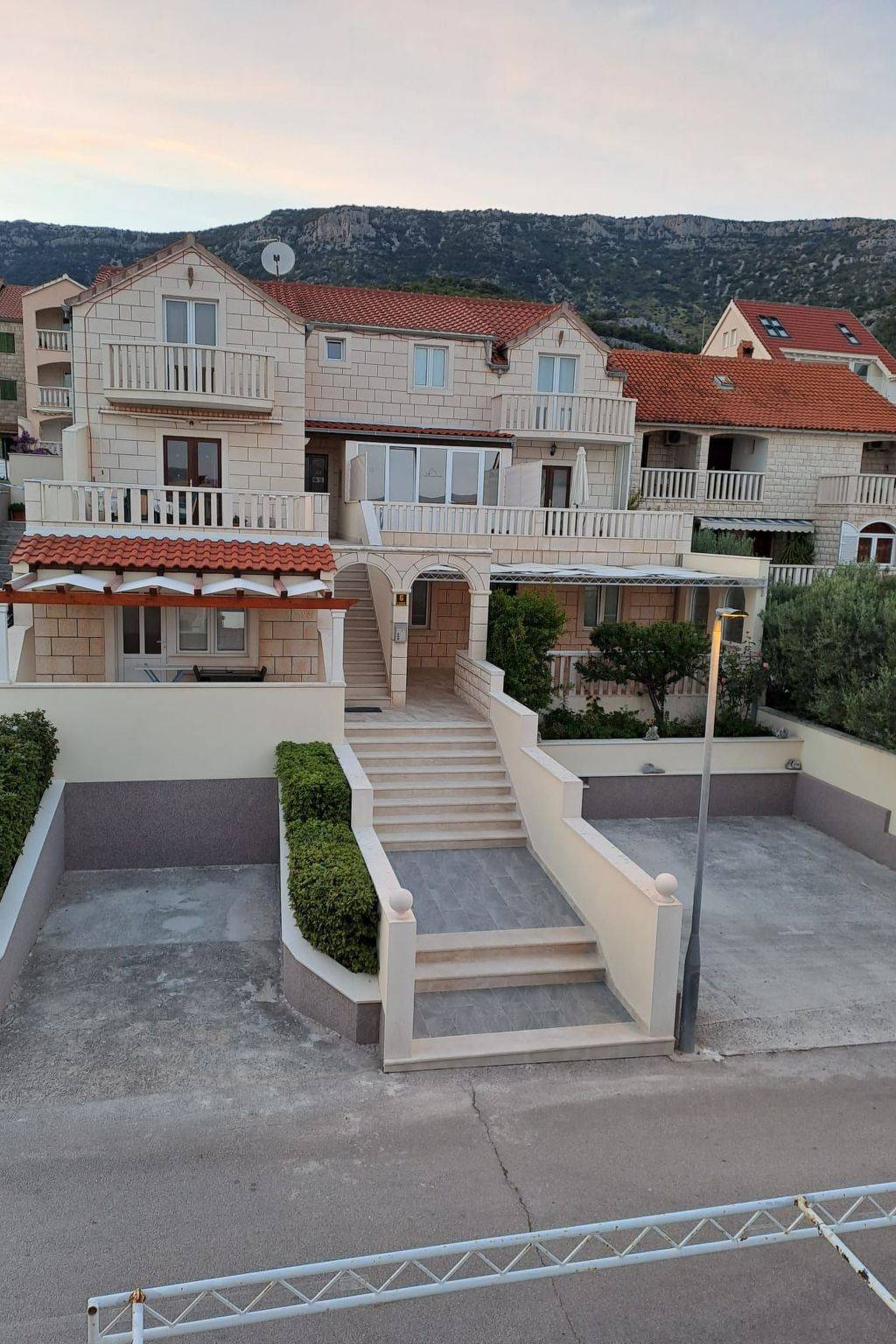 70 M² Apartment ∙ 2 Bedrooms ∙ 5 Guests - Bol
