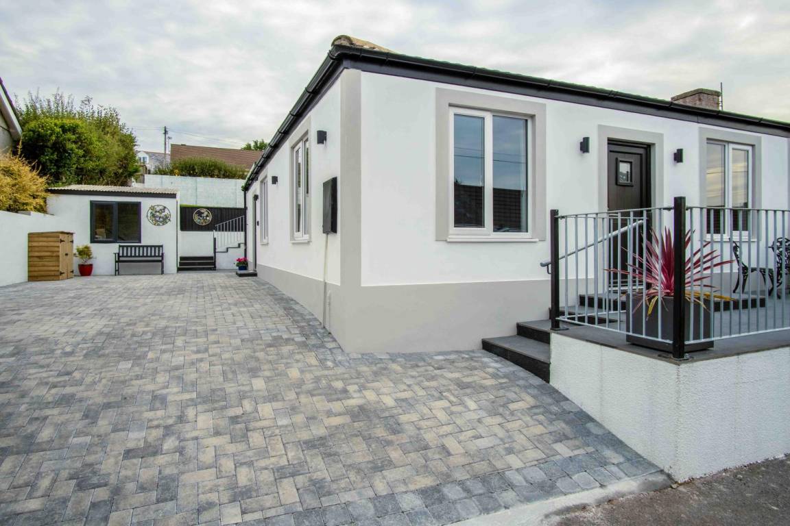 60 M² House ∙ 2 Bedrooms ∙ 4 Guests - Pembroke Dock