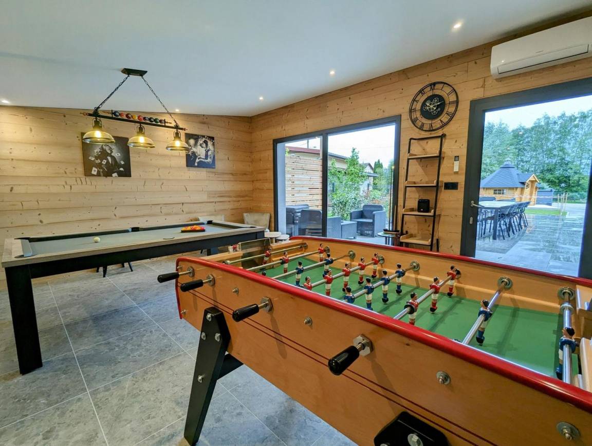 210 M² Chalet ∙ 5 Chambres ∙ 14 Personnes - Remiremont