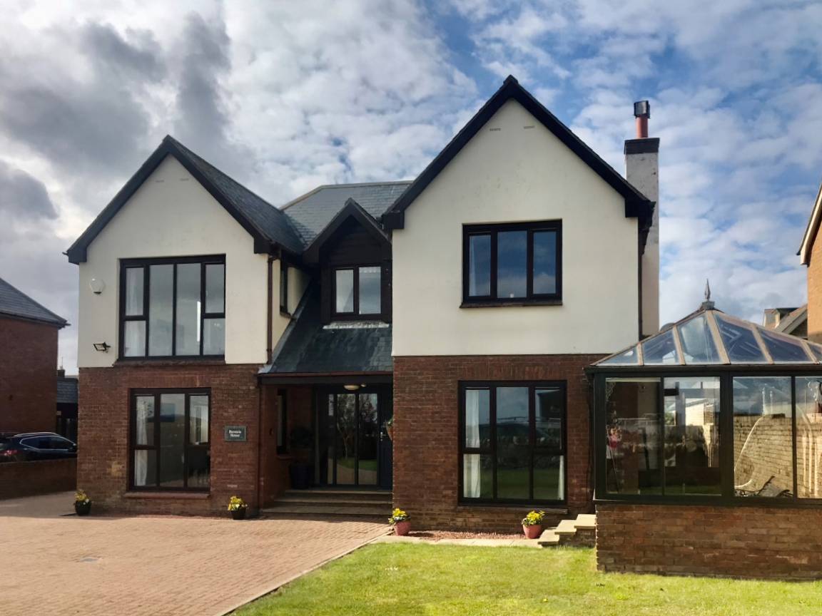 Cottage ∙ 4 Bedrooms ∙ 8 Guests - Bamburgh
