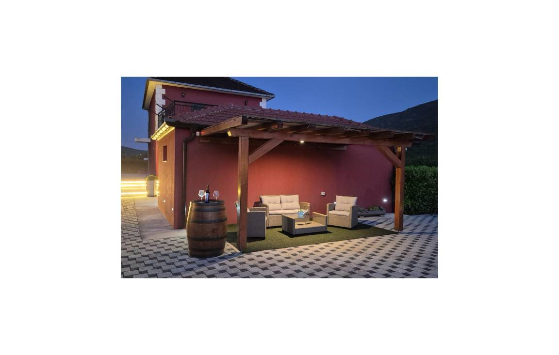 180 M² Ferienhaus ∙ 2 Schlafzimmer ∙ 5 Gäste - Makarska Riviera