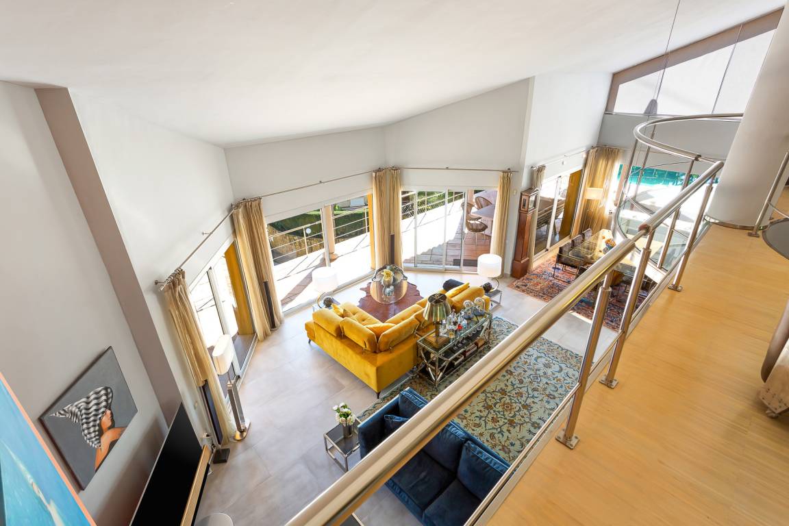 300 M² Villa ∙ 4 Schlafzimmer ∙ 10 Gäste - Marbella