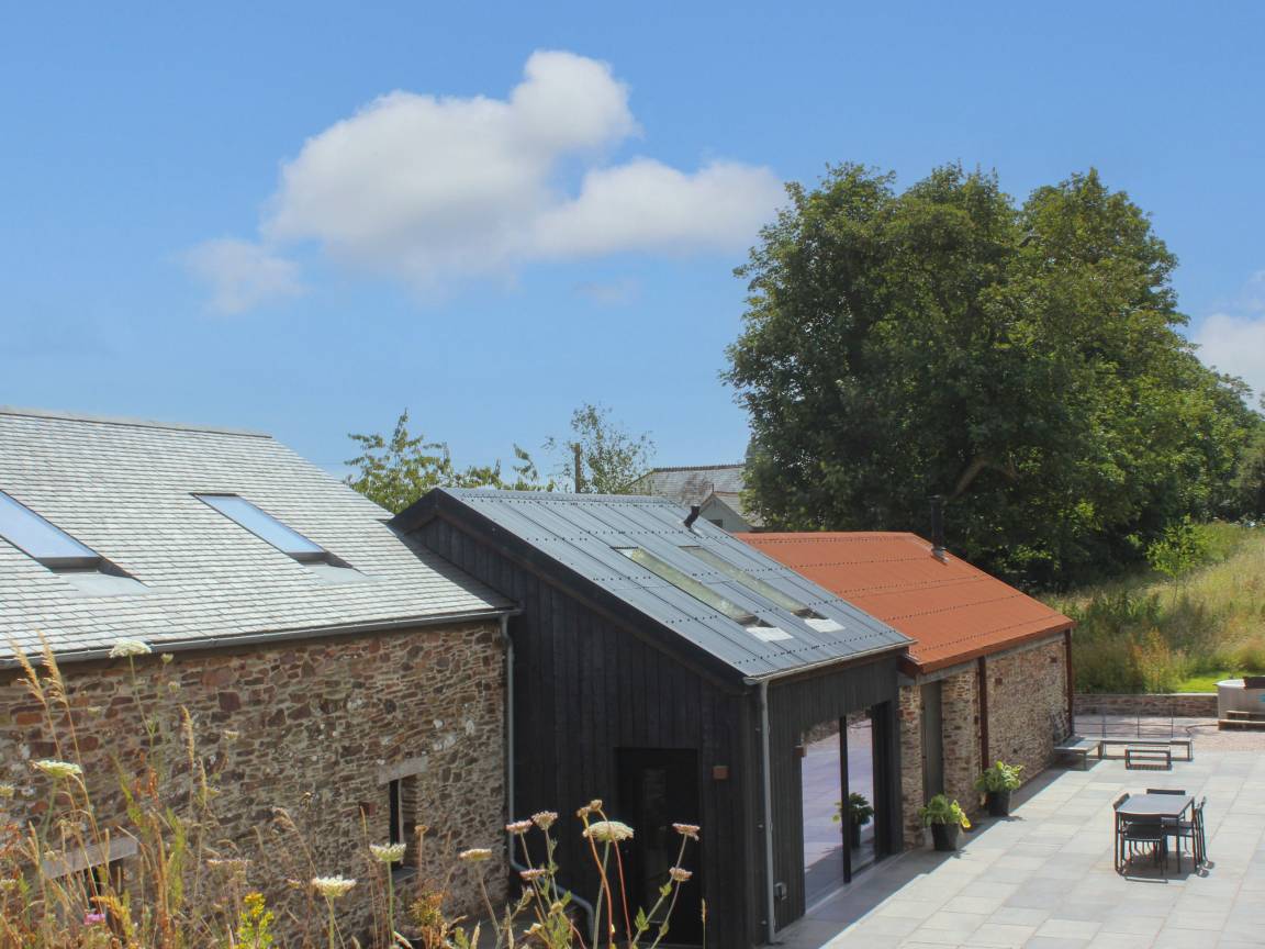 Cottage ∙ 3 Bedrooms ∙ 6 Guests - Dartmouth
