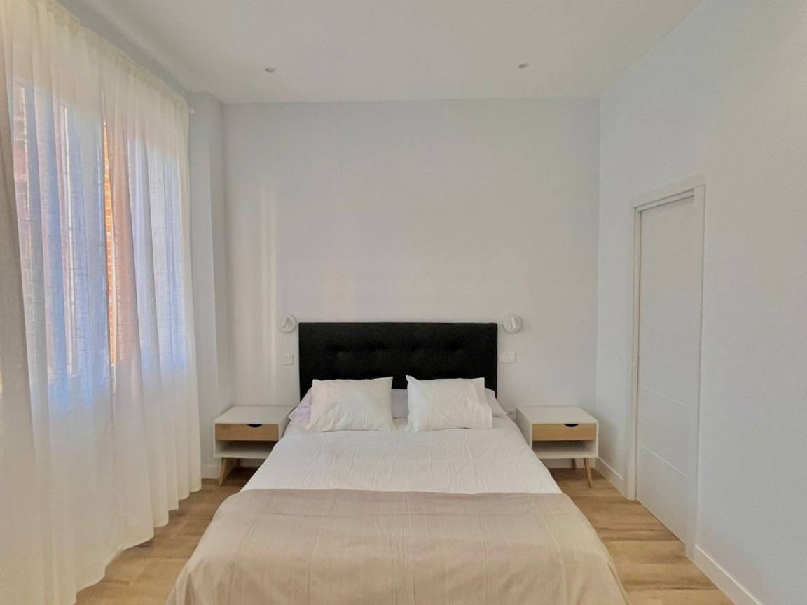 40 M² Studio Flat ∙ 1 Bedroom ∙ 2 Guests - Adolfo Suárez Madrid–Barajas Airport (MAD)