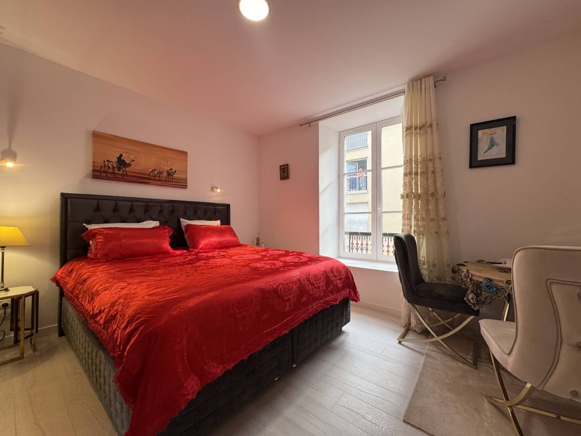 70 M² Huoneisto ∙ 2 Makuuhuonetta ∙ 4 Vierasta - Le Mans