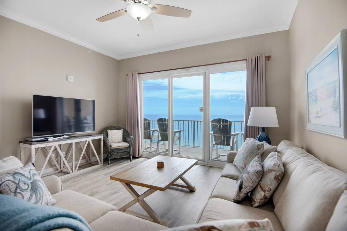 145 M² Condo ∙ 3 Bedrooms ∙ 10 Guests - Panama City Beach, FL