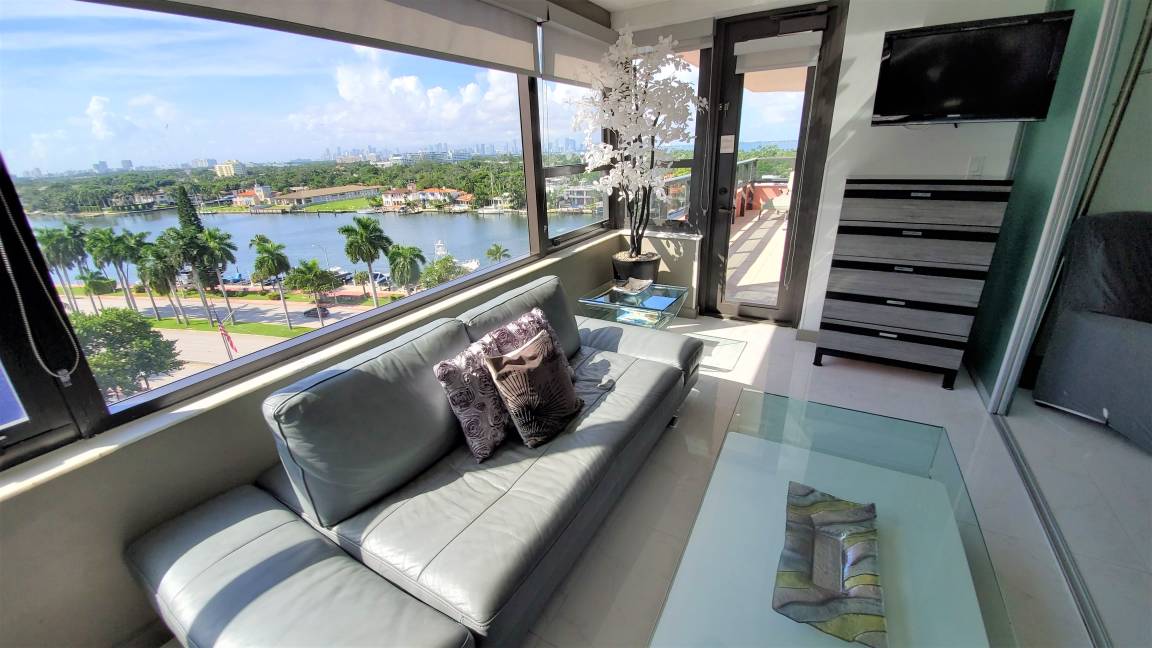 111 M² Apartamento ∙ 3 Quartos ∙ 9 Hóspedes - Miami Beach, FL