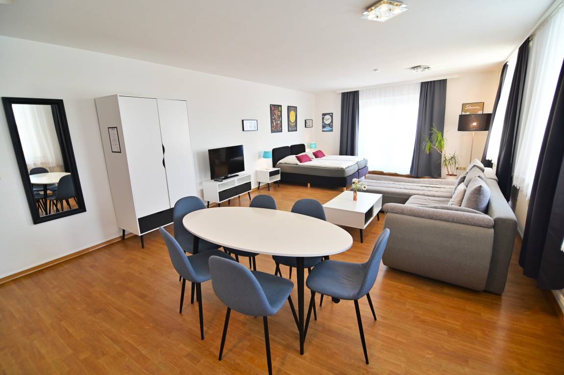 72 M² Appartement ∙ 1 Chambre ∙ 6 Personnes - Schwerin