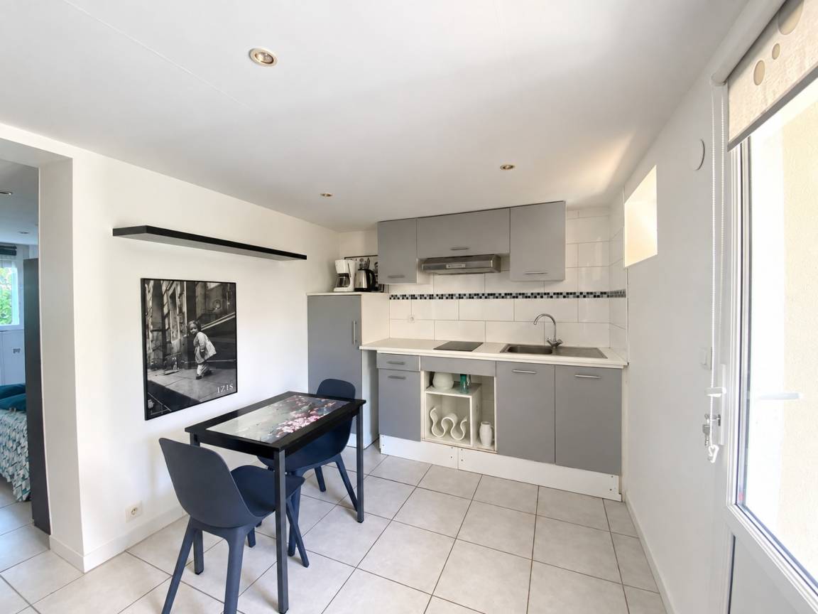 25 M² Apartment ∙ 1 Bedroom ∙ 2 Guests - Créteil