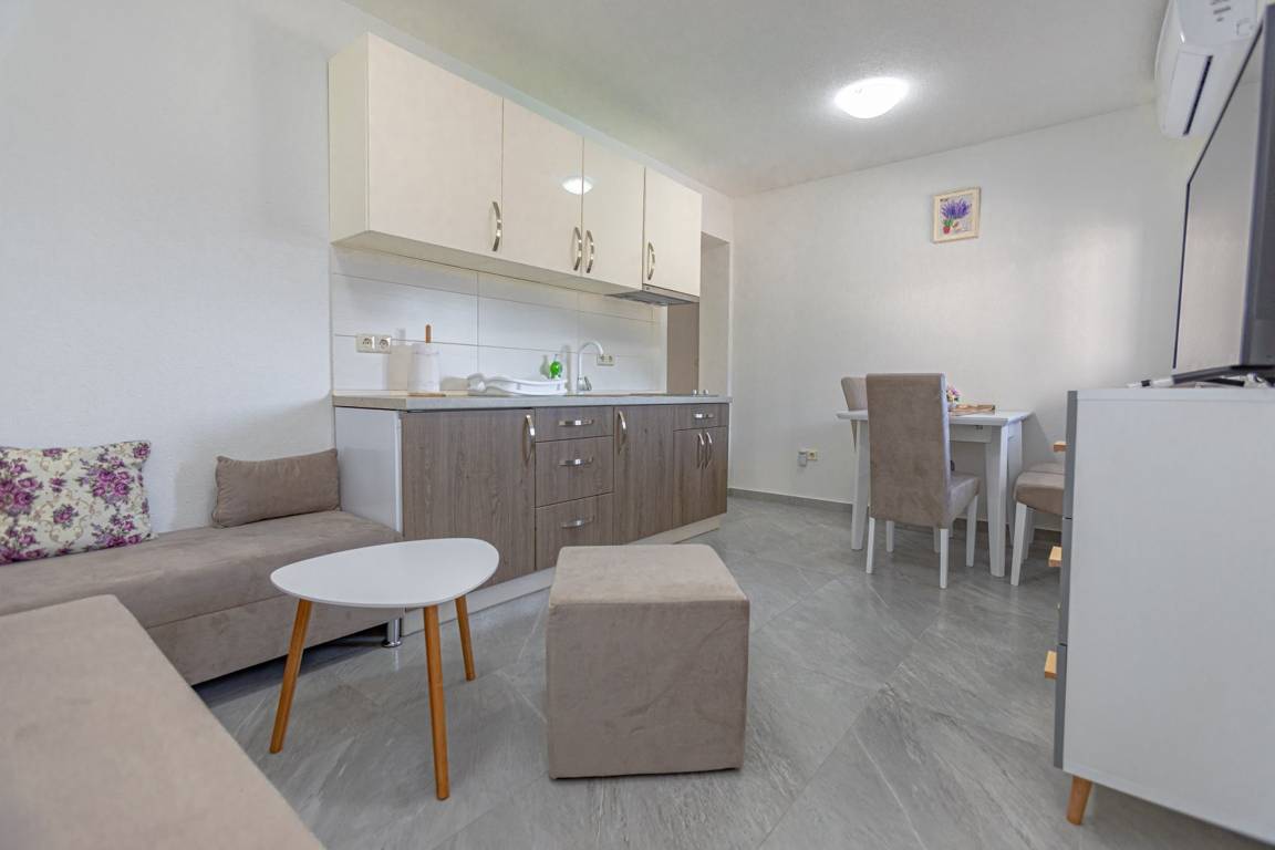 55 M² Apartamento ∙ 2 Habitaciones ∙ 5 Huéspedes - Makarska Riviera