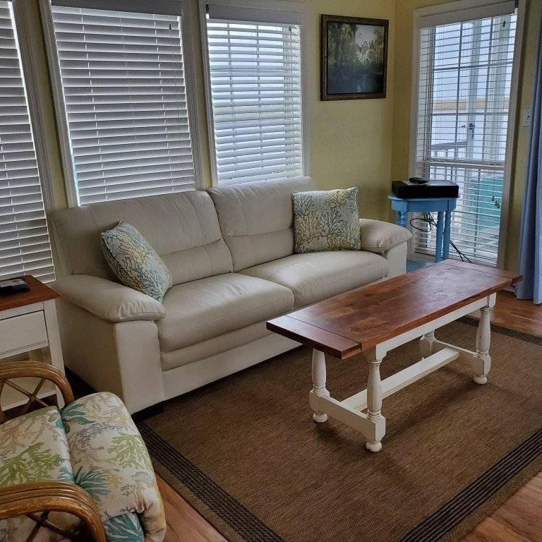 88 M² Houseboat ∙ 2 Bedrooms ∙ 4 Guests - Apalachicola, FL