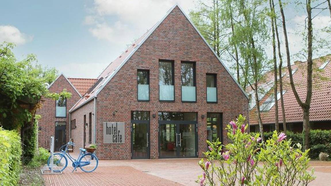 18 M² Hotel ∙ 2 Guests - Westerstede