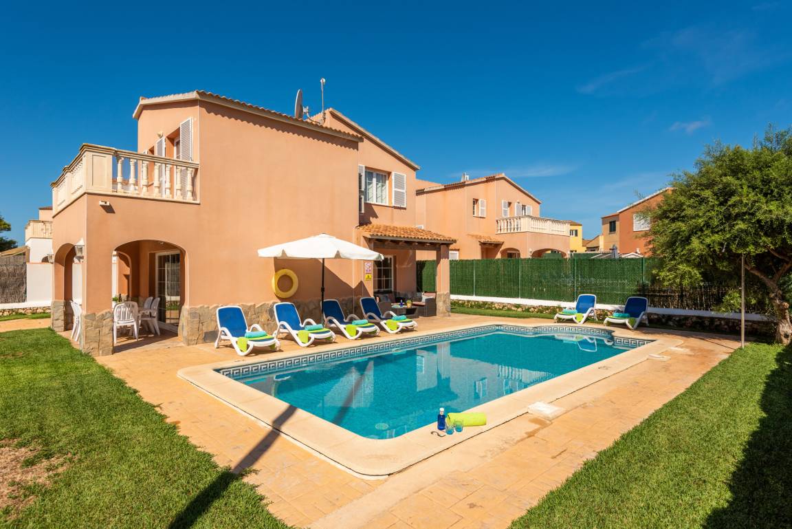 183 M² Villa ∙ 3 Chambres ∙ 6 Personnes - Minorque