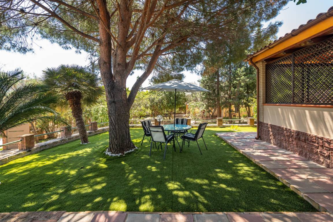 100 M² Villa ∙ 4 Habitaciones ∙ 8 Huéspedes - Solanas