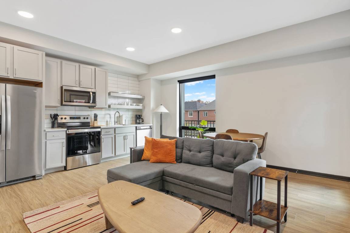 Apartment ∙ 1 Bedroom ∙ 3 Guests - Indianapolis, IN