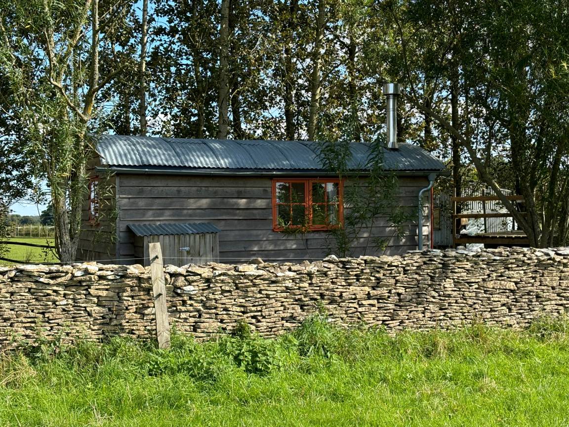 45 M² Cabin ∙ 1 Bedroom ∙ 1 Guest - Tetbury
