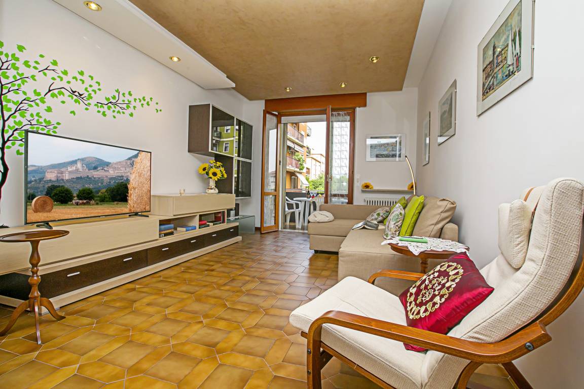100 M² Appartement ∙ 2 Chambres ∙ 6 Personnes - Vérone