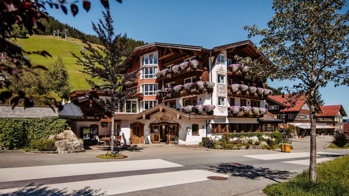 60 M² Ferienwohnung ∙ 2 Schlafzimmer ∙ 6 Gäste - Kleinwalsertal