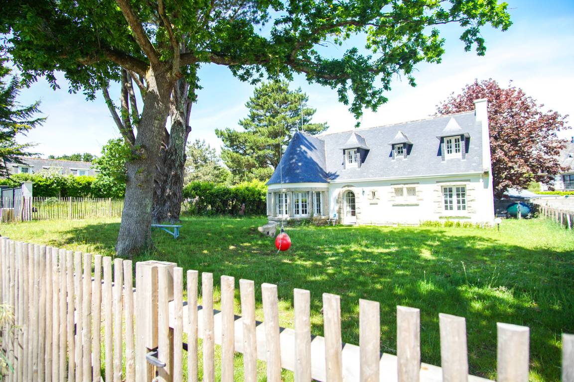 140 M² Maison De Vacances ∙ 5 Chambres ∙ 12 Personnes - Concarneau