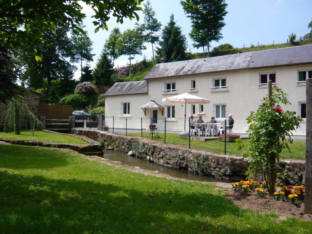 120 M² Gîte ∙ 4 Quartos ∙ 8 Hóspedes - Mayenne