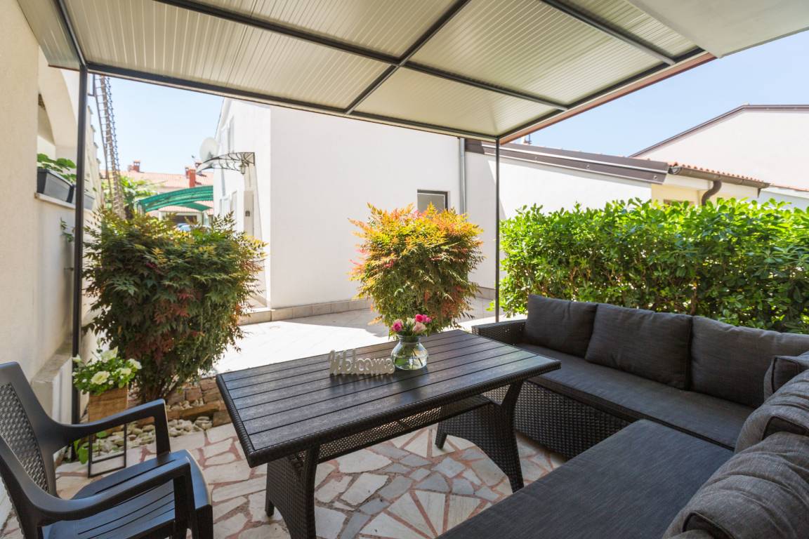 100 M² Huis ∙ 3 Slaapkamers ∙ 6 Gasten - Poreč