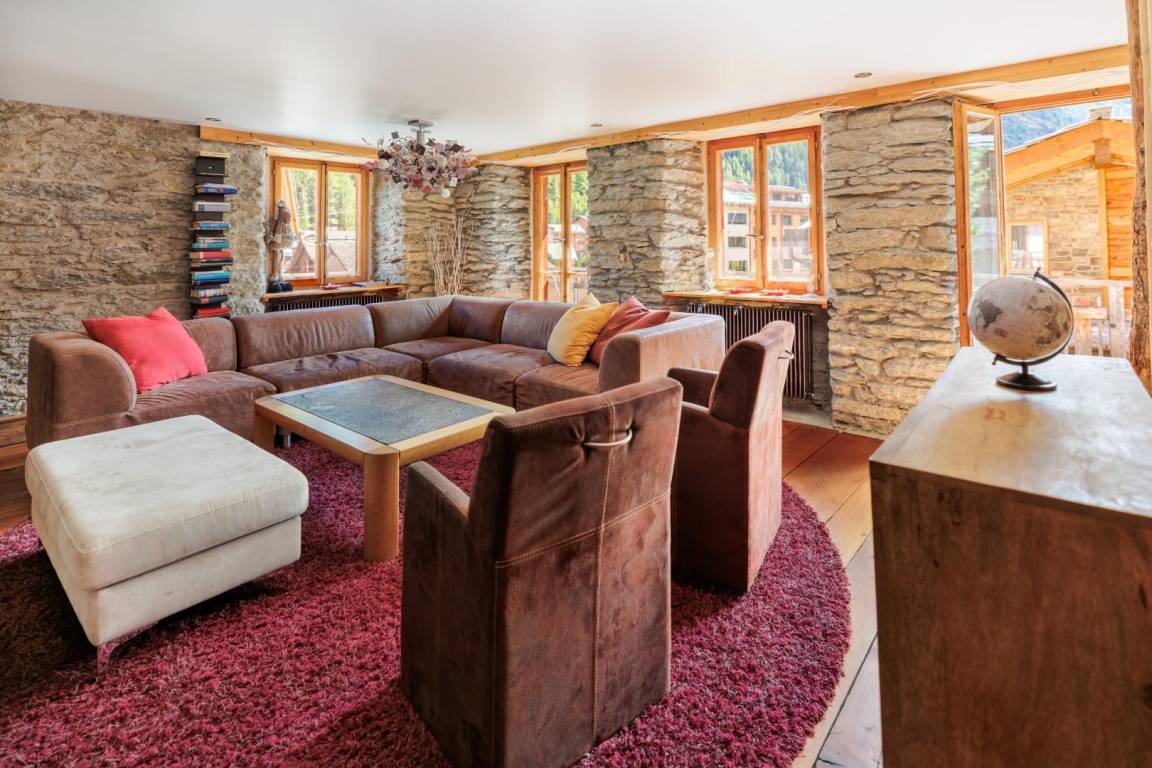 190 M² Apartment ∙ 4 Bedrooms ∙ 8 Guests - Saas-Fee