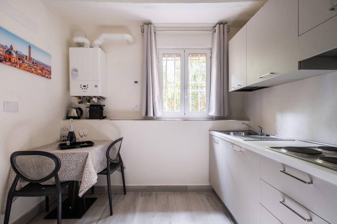 30 M² Appartement ∙ 1 Slaapkamer ∙ 2 Gasten - Bologna