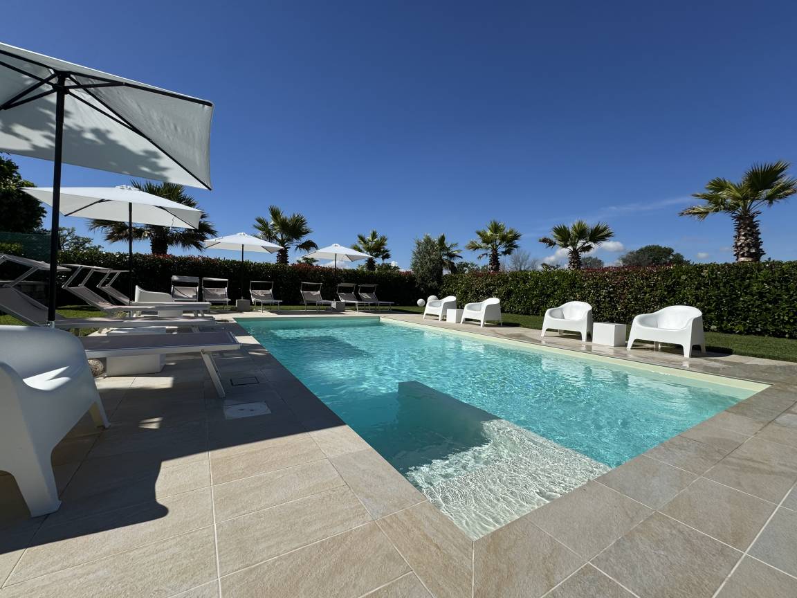 Casa Vacanza ∙ 6 Camere Da Letto ∙ 18 Ospiti - Civitanova Marche