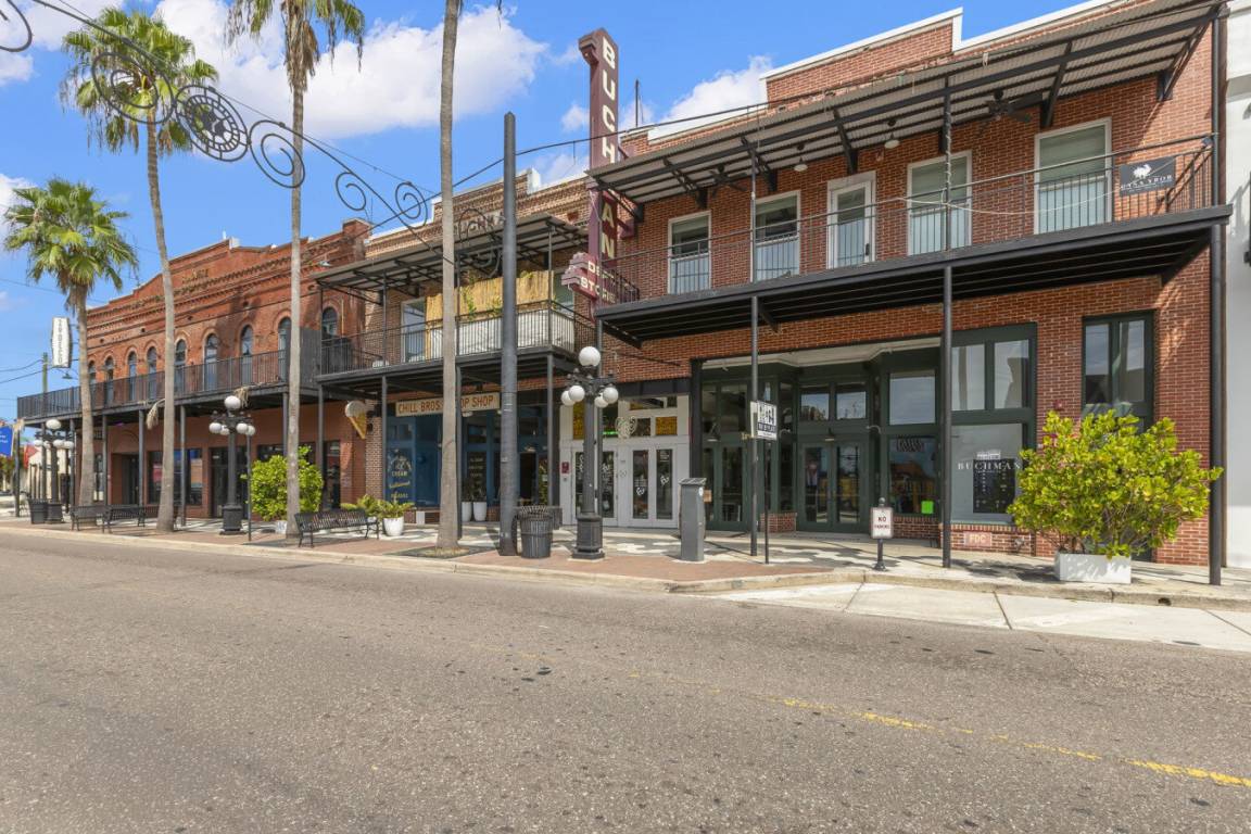 55 M² Apartamento ∙ 1 Habitación ∙ 4 Huéspedes - Tampa