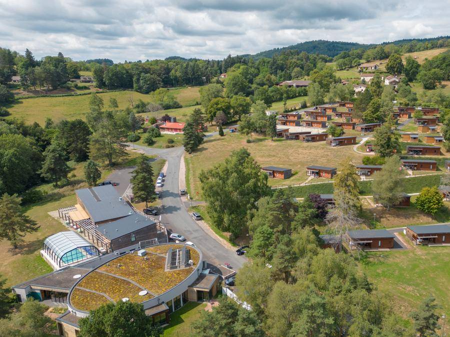 30 M² Mobil-home ∙ 1 Chambre ∙ 4 Personnes - Auvergne