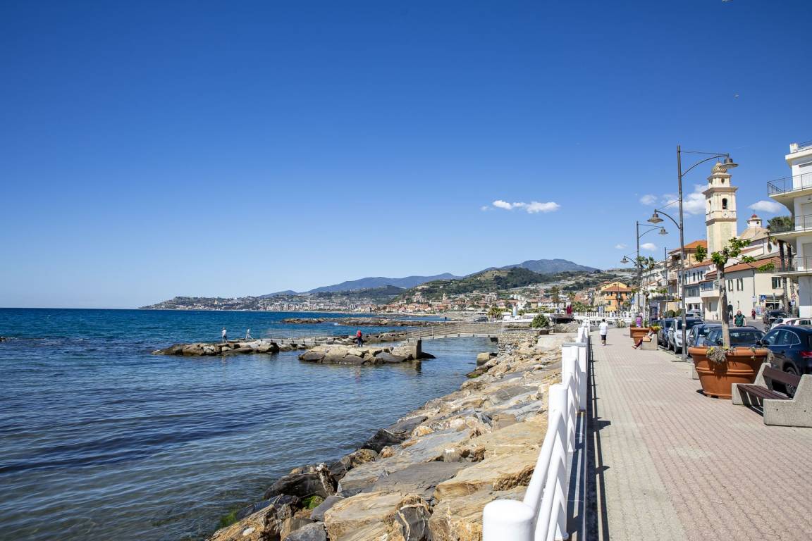 70 M² Appartamento ∙ 2 Camere Da Letto ∙ 4 Ospiti - Santo Stefano al Mare