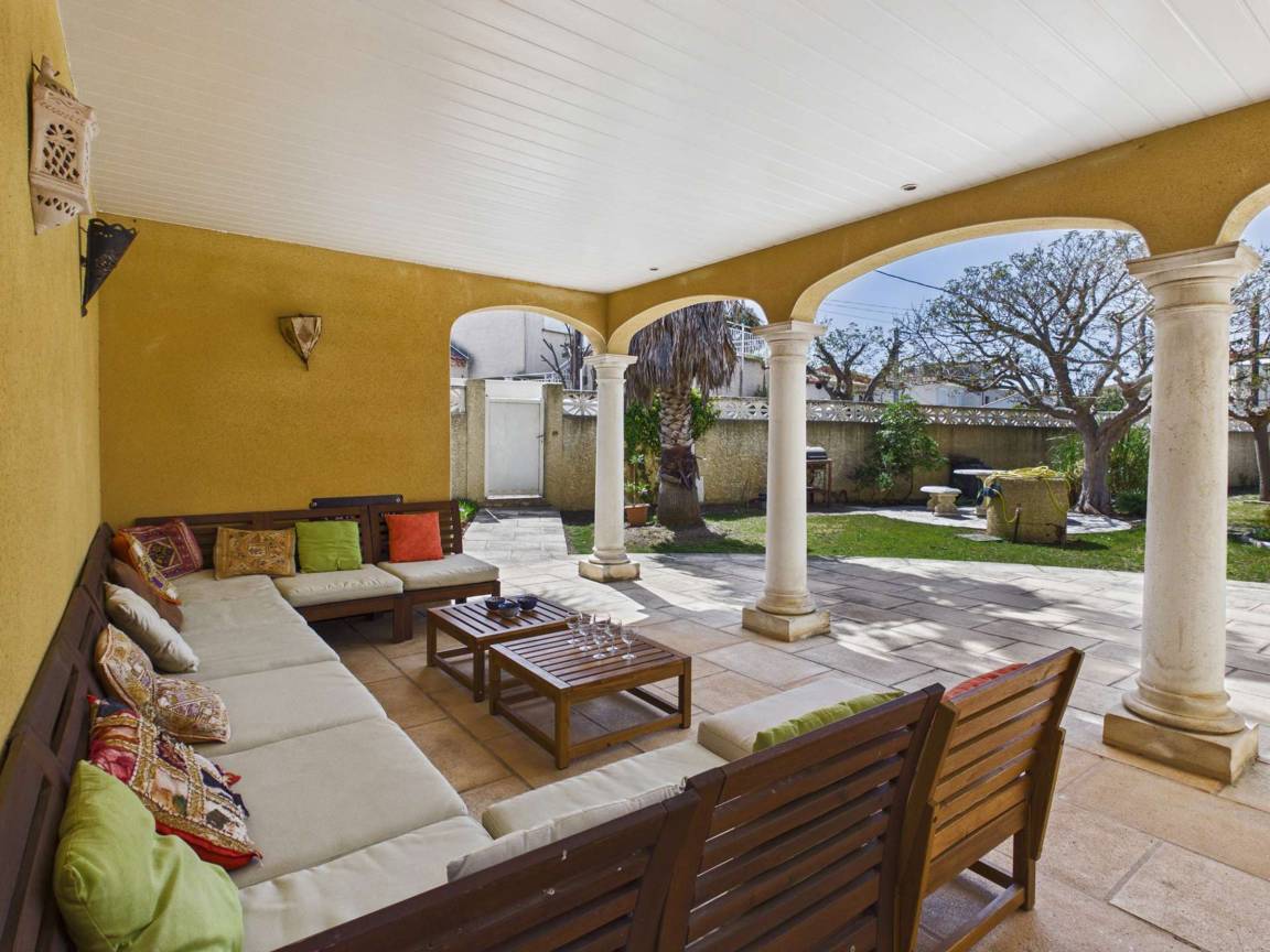 120 M² Maison De Vacances ∙ 4 Chambres ∙ 8 Personnes - Agde