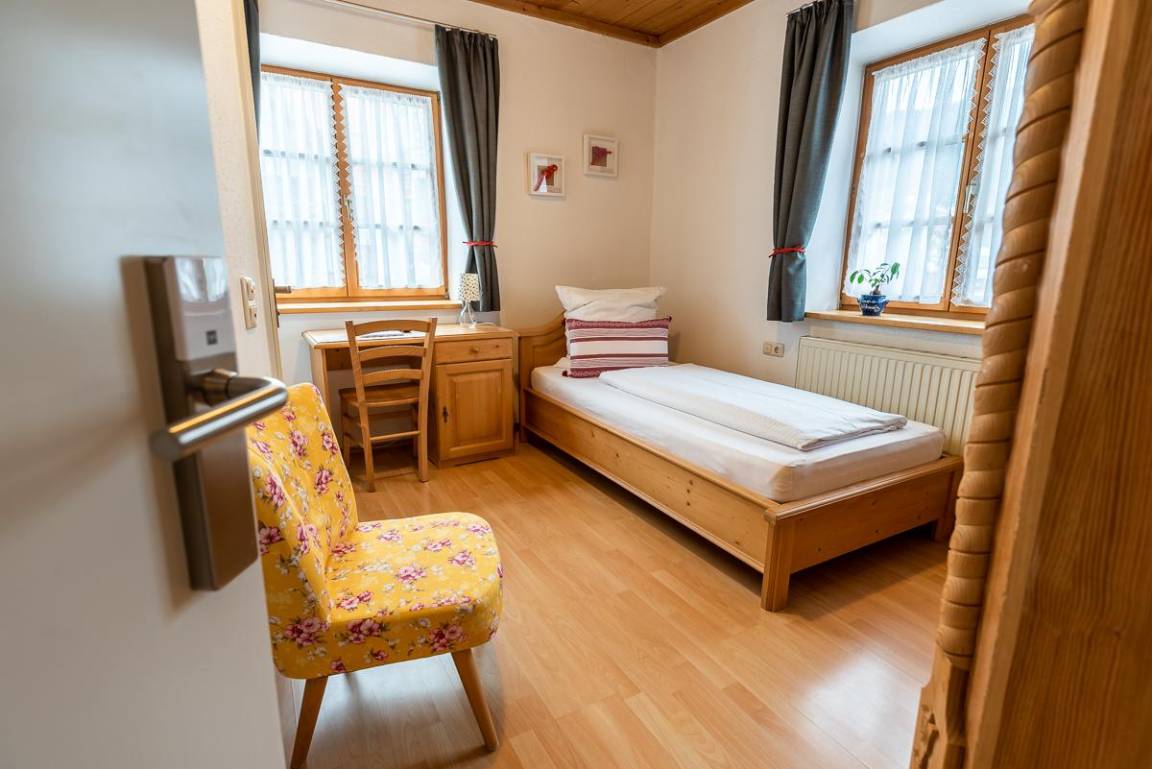 14 M² Hotel ∙ 1 Bedroom ∙ 1 Guest - Oberammergau