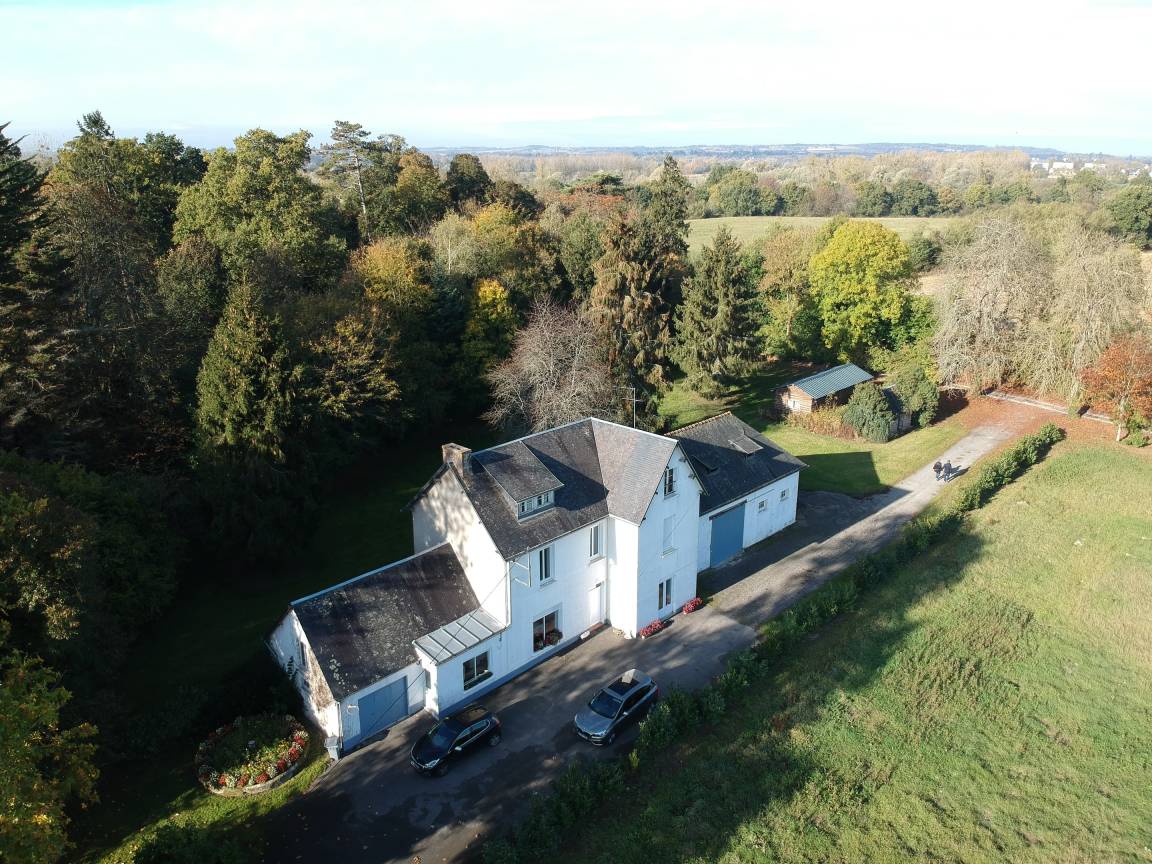 100 M² House ∙ 4 Bedrooms ∙ 8 Guests - Pontorson
