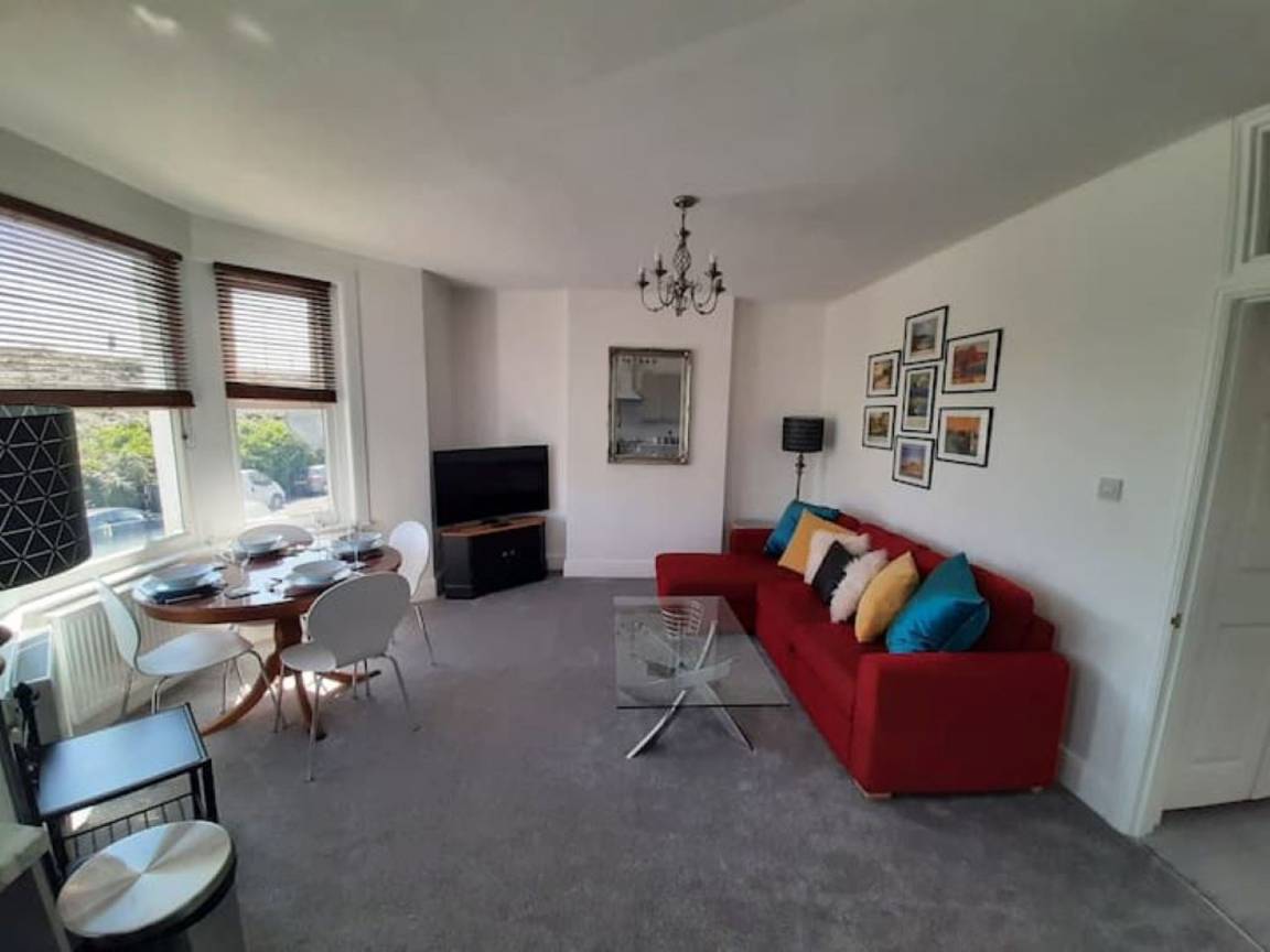 Apartment ∙ 2 Bedrooms ∙ 6 Guests - Weston Super Mare Beach