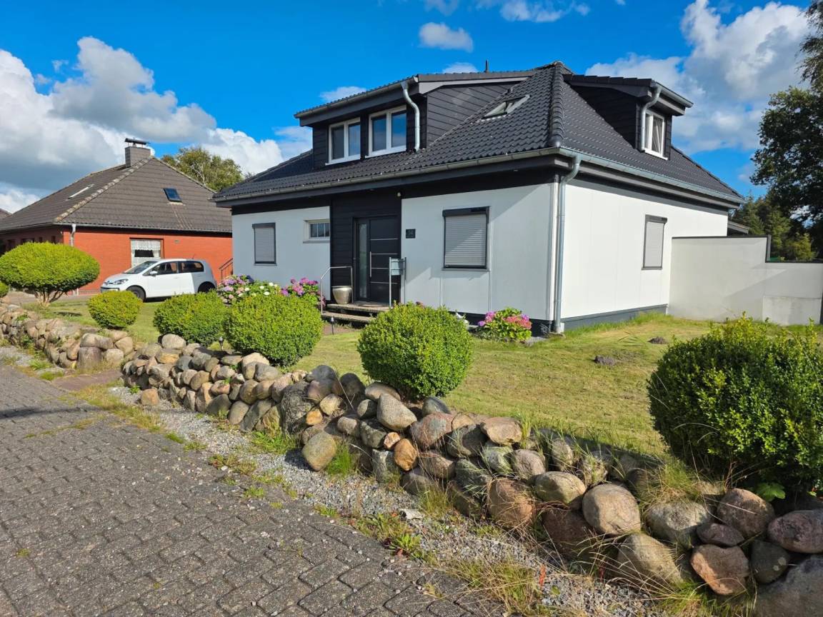 106 M² Ferienhaus ∙ 3 Schlafzimmer ∙ 7 Gäste - Süderlügum